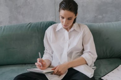 ZUS ZUA - co to jest? Jak wypełnić ten druk online? [Wzór]